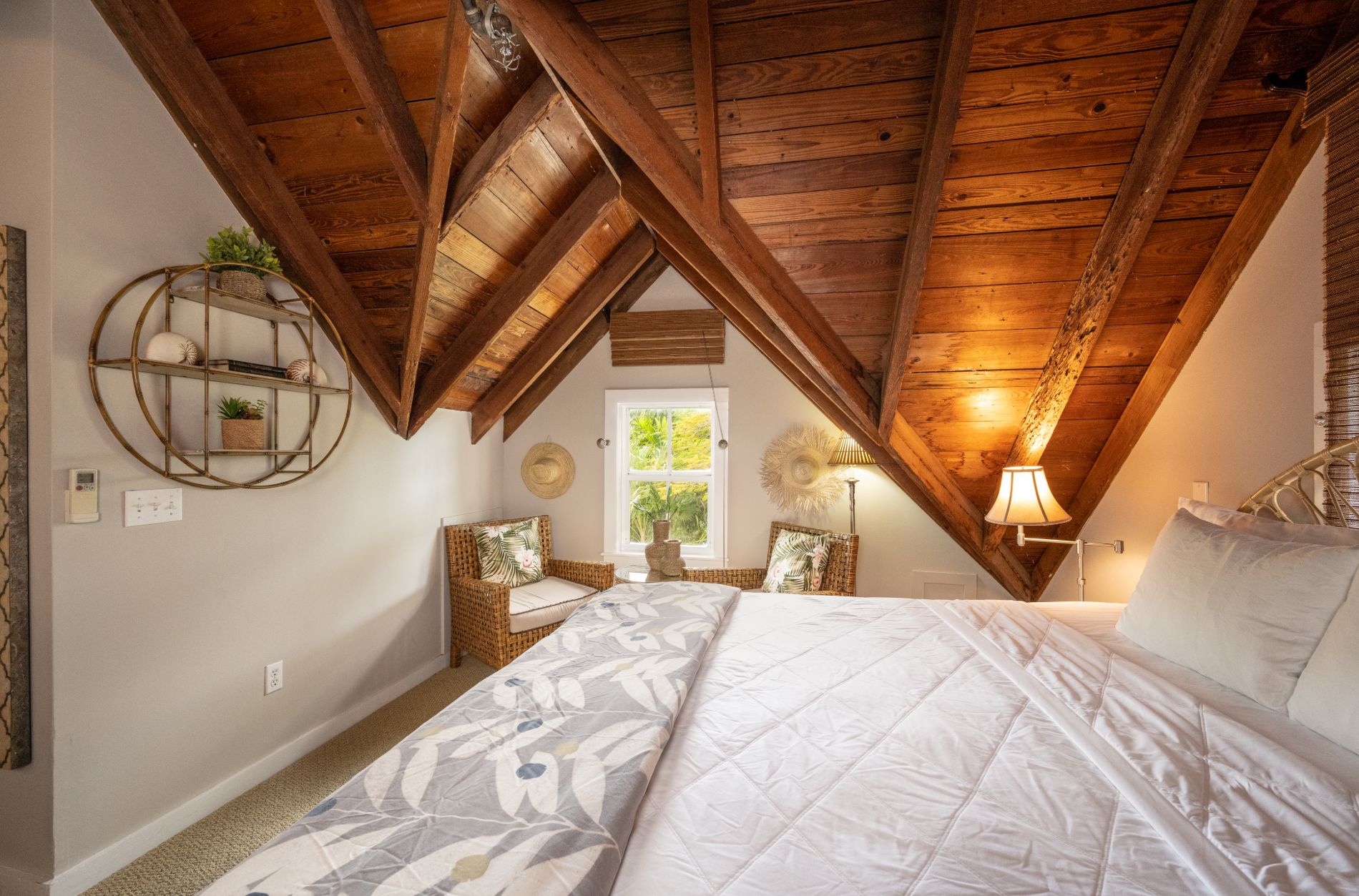 Comfortable Accommodations in The Keys | The Mermaid & The Alligator