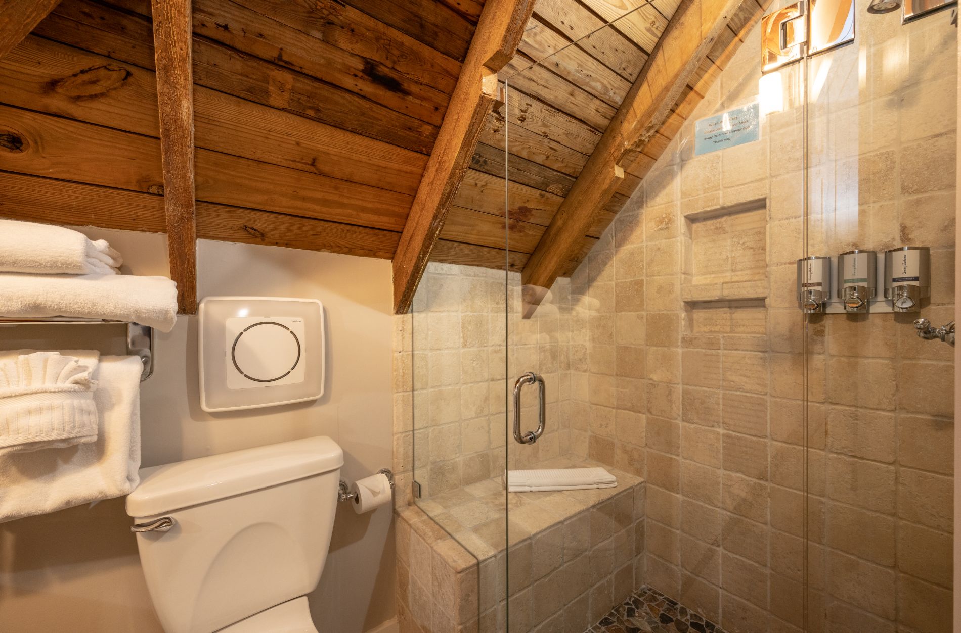 Comfortable Accommodations in The Keys | The Mermaid & The Alligator