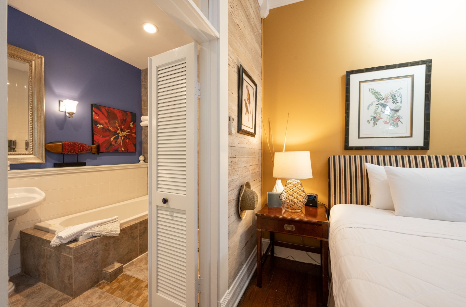 Comfortable Accommodations in The Keys | The Mermaid & The Alligator