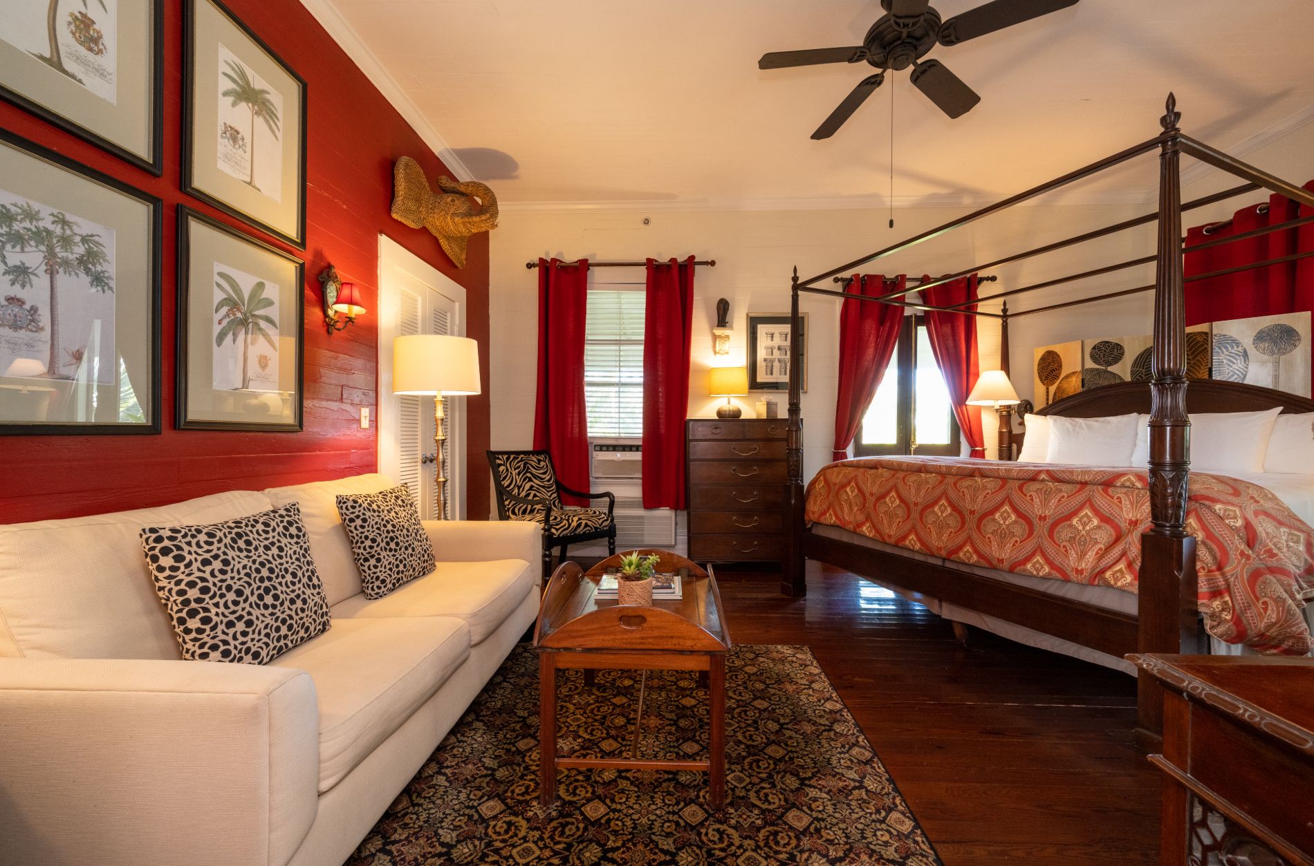 Comfortable Accommodations in The Keys | The Mermaid & The Alligator