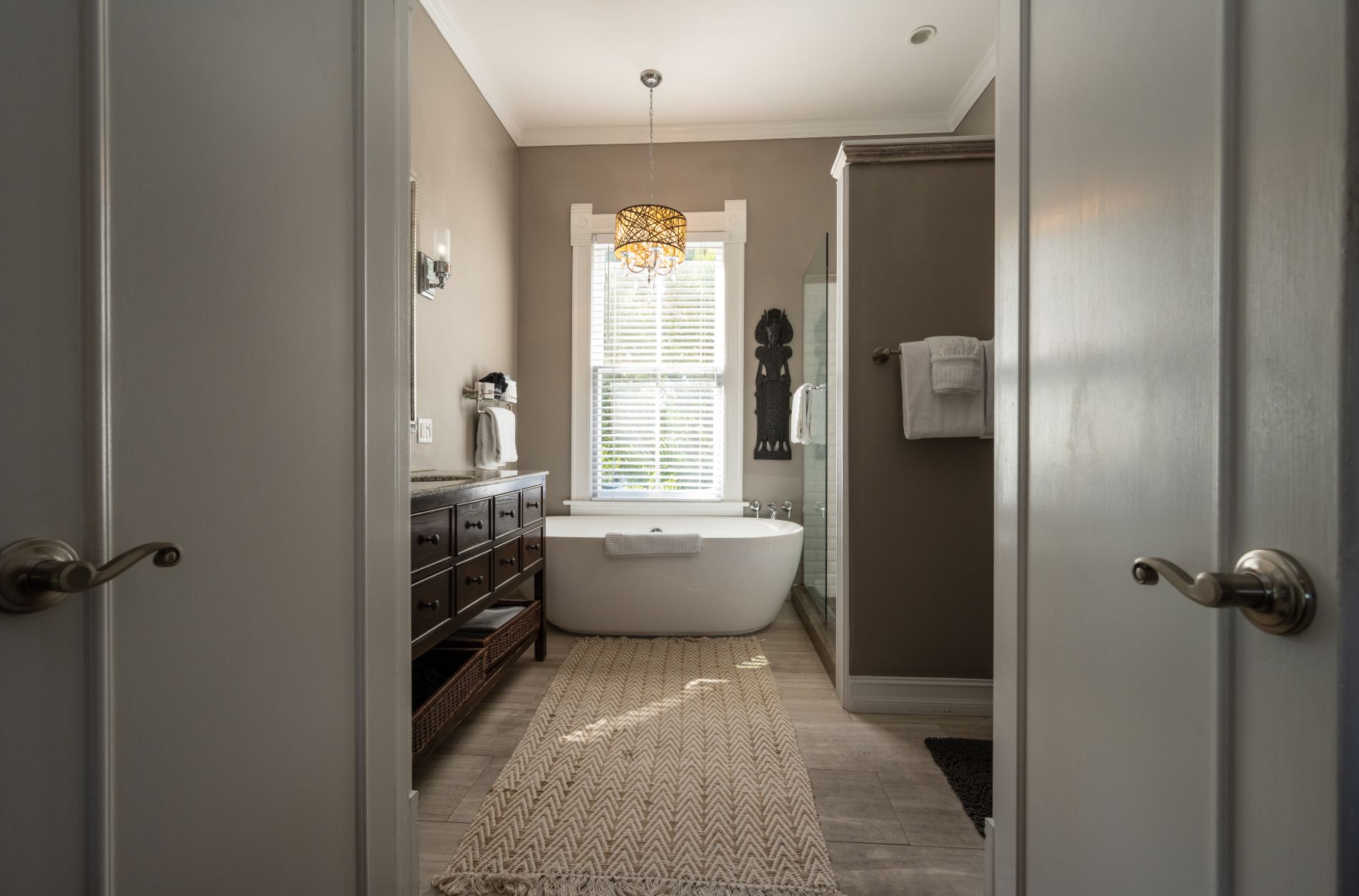 Comfortable Accommodations in The Keys | The Mermaid & The Alligator